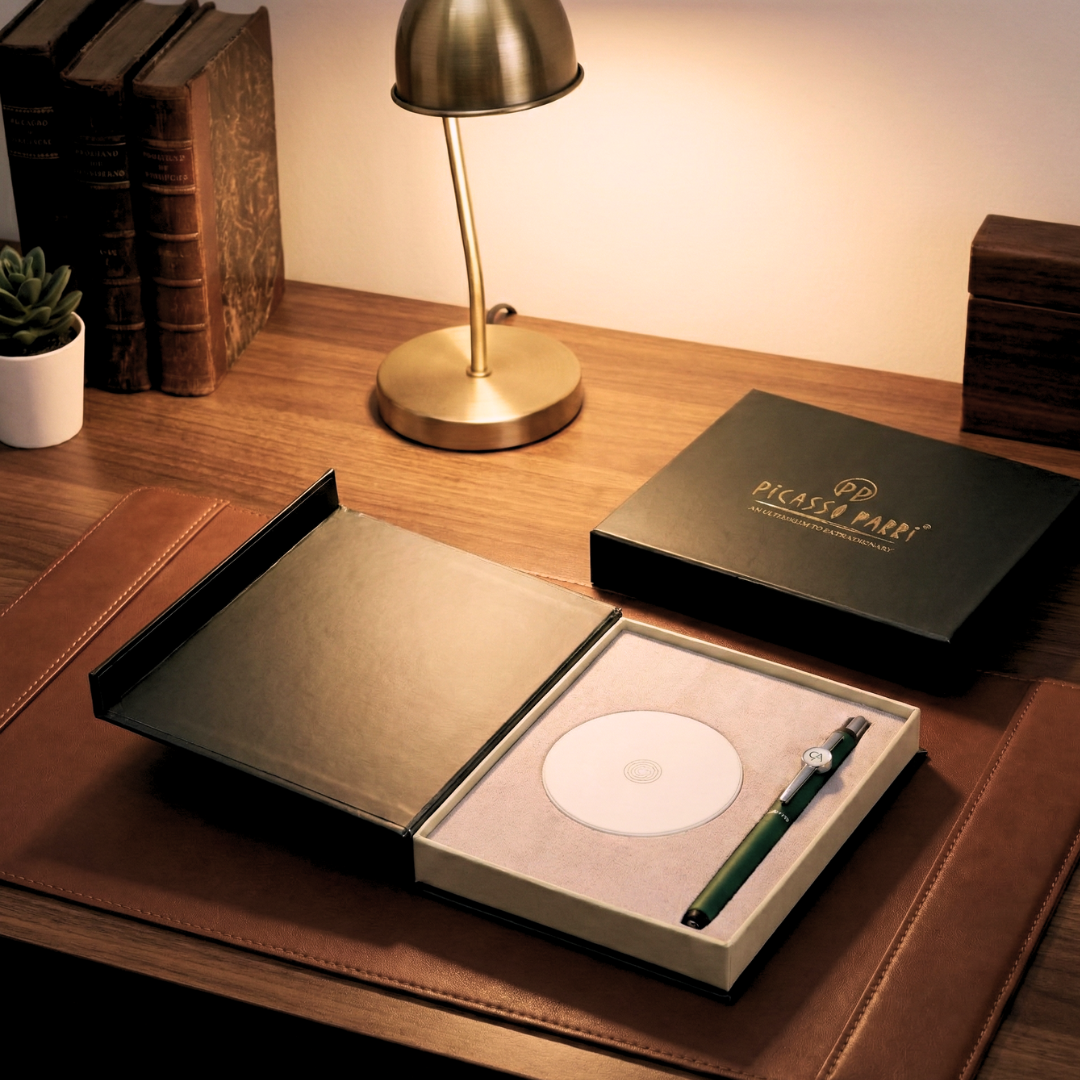 Picasso Parri Hector CA Magnetic Pen Stand.